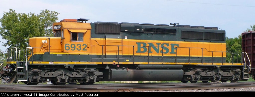 BNSF 6932